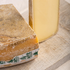 AOP Comte cheese aged over 30 months - 200g - (cow milk) - powerful ...
