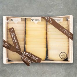 Pre-sliced Raclette cheese platter organic cow milk / organic goat milk ...