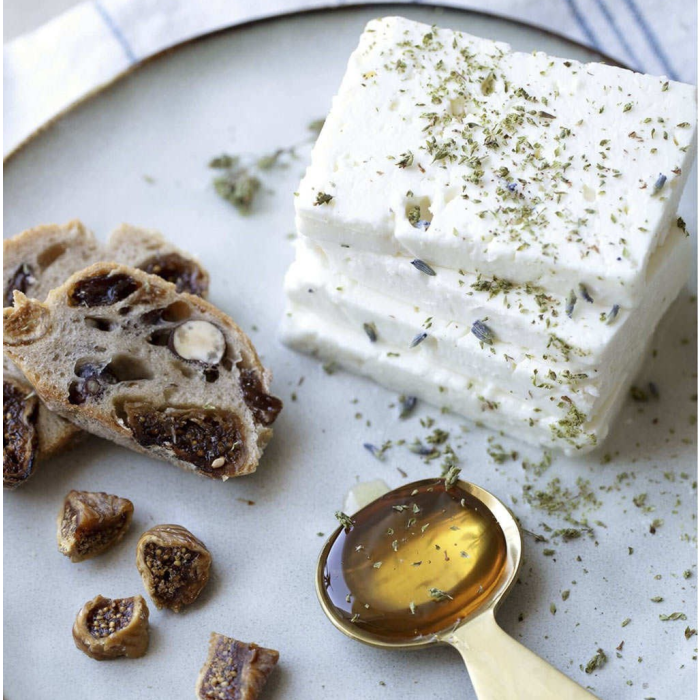 Artisanal feta cheese from Limnos in brine - 400g (pasteurized sheep ...