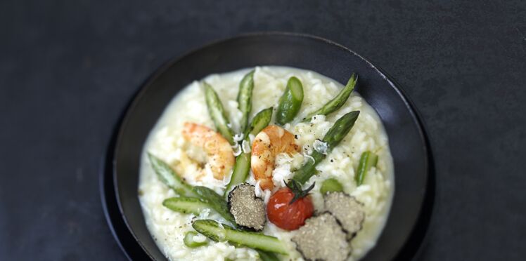 Green asparagus risotto recipe with truffle